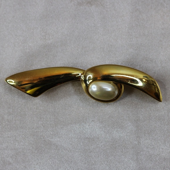 Napier | Jewelry | Vintage Napier Brooch | Poshmark